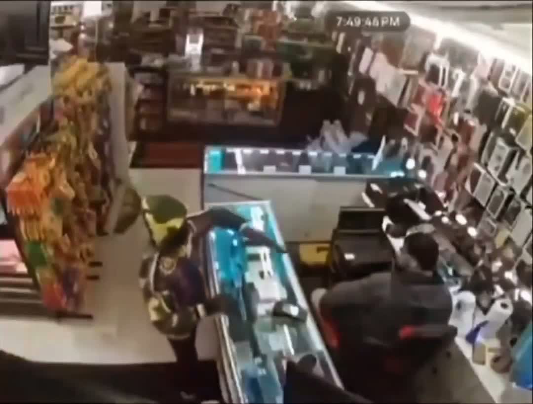 Robbery Attempt Failed #crime